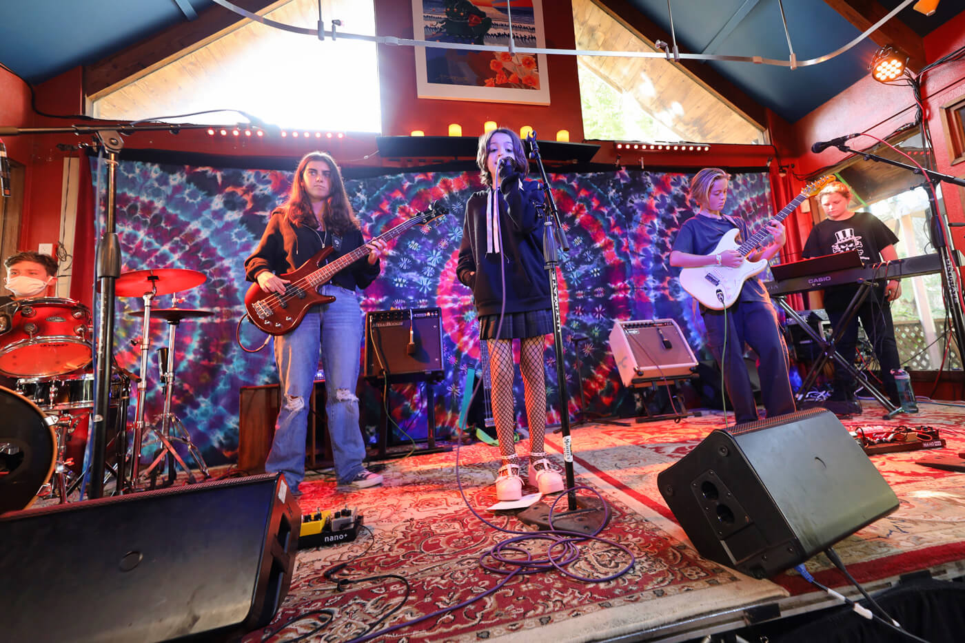 20 Tips for Performing on Stage for the First Time